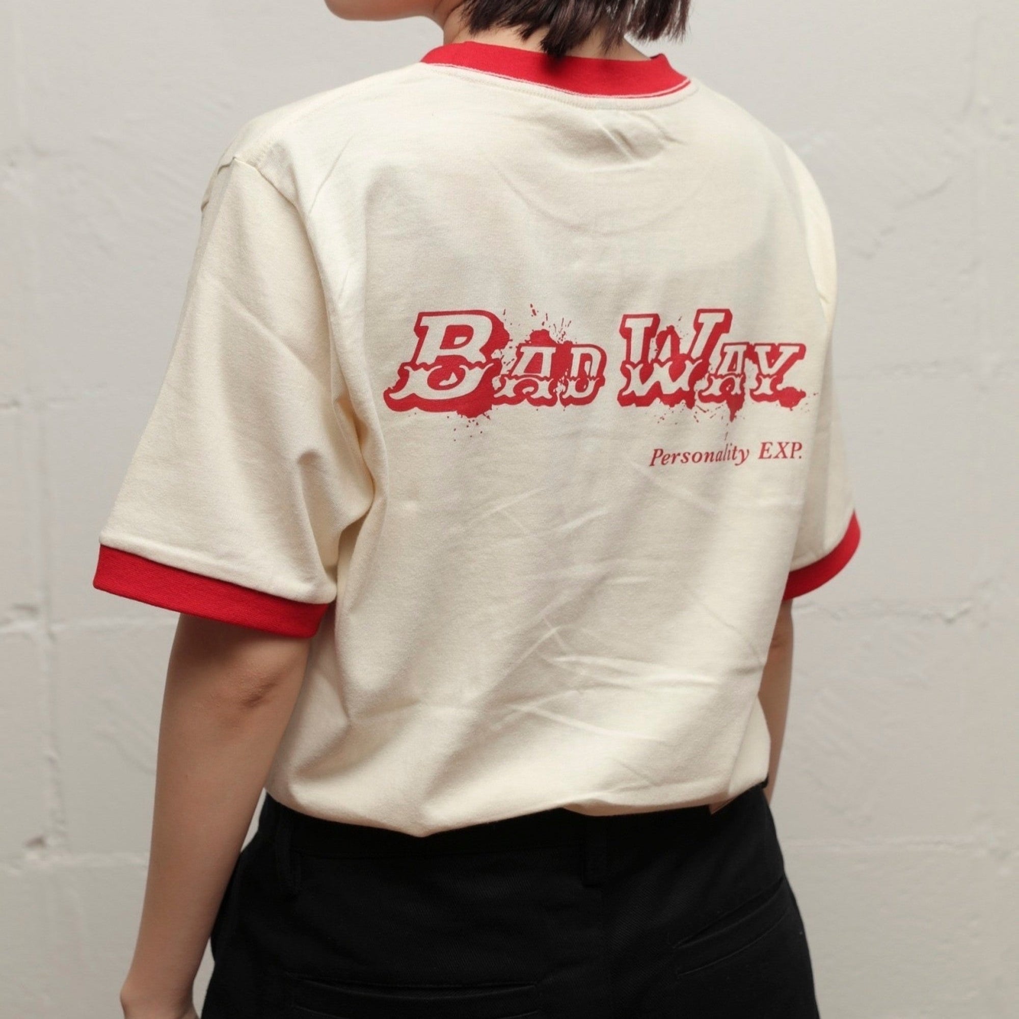 Paint logo linger TEE – YZ