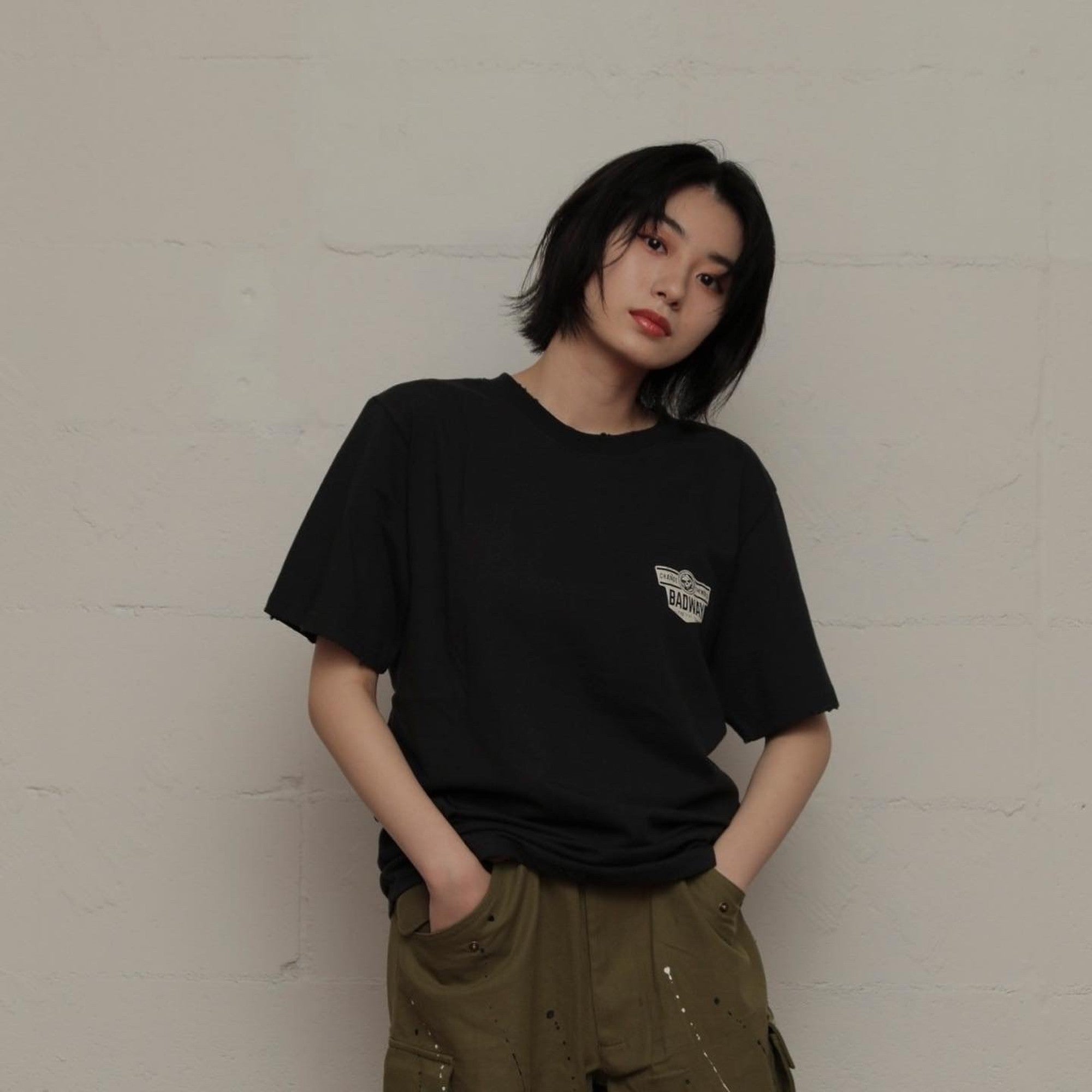 Emblem Logo Damage Tee – YZ