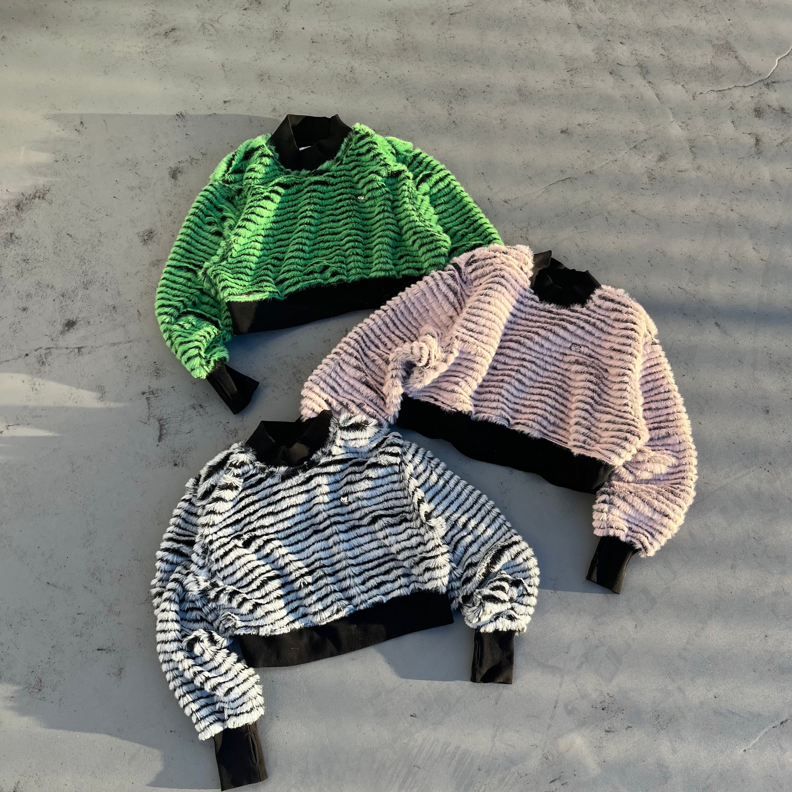 fur border sweat – YZ