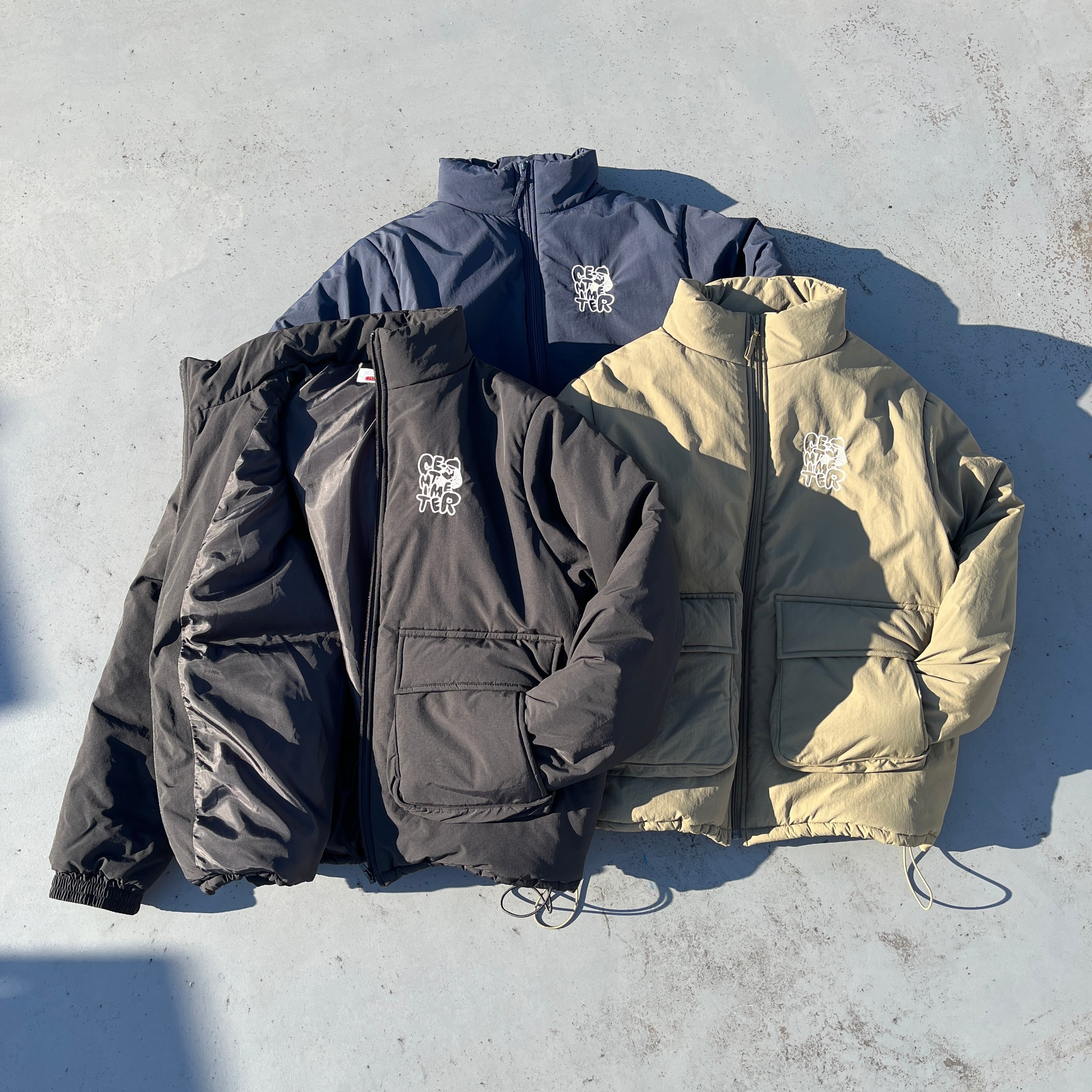 Doodle logo puffer jacket – YZ